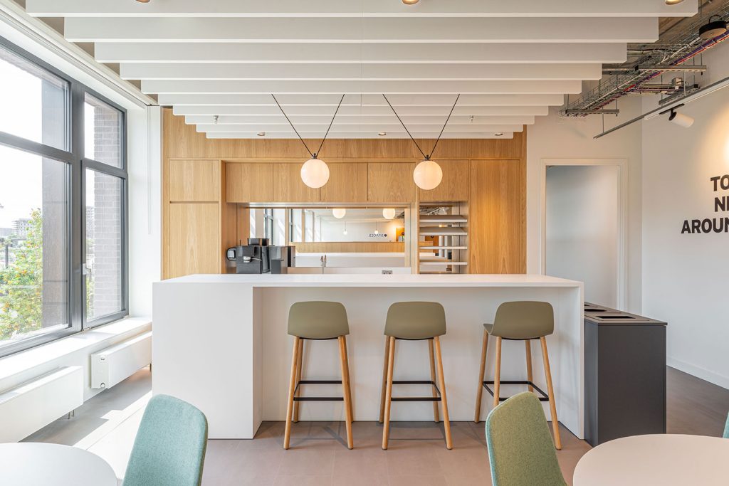 IWG OPENS SPACES, BRINGING FLEXIBLE WORKSPACE AND CREATIVE BUSINESSES ...